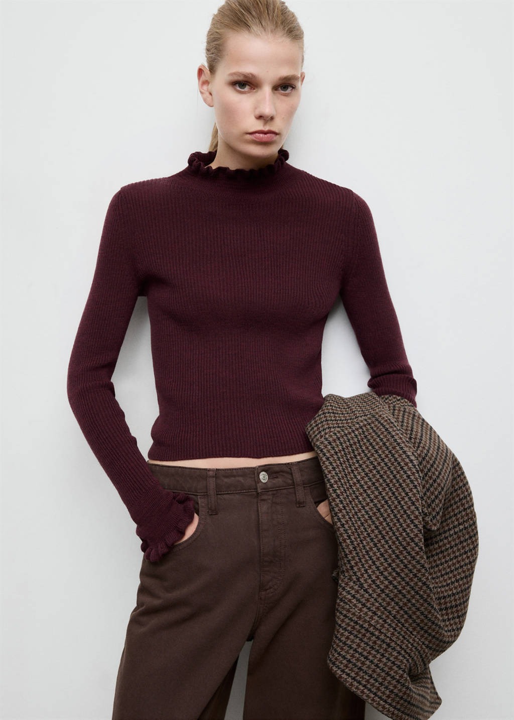 Ribbed sweater with scalloped finishes - Women | MANGO OUTLET USA