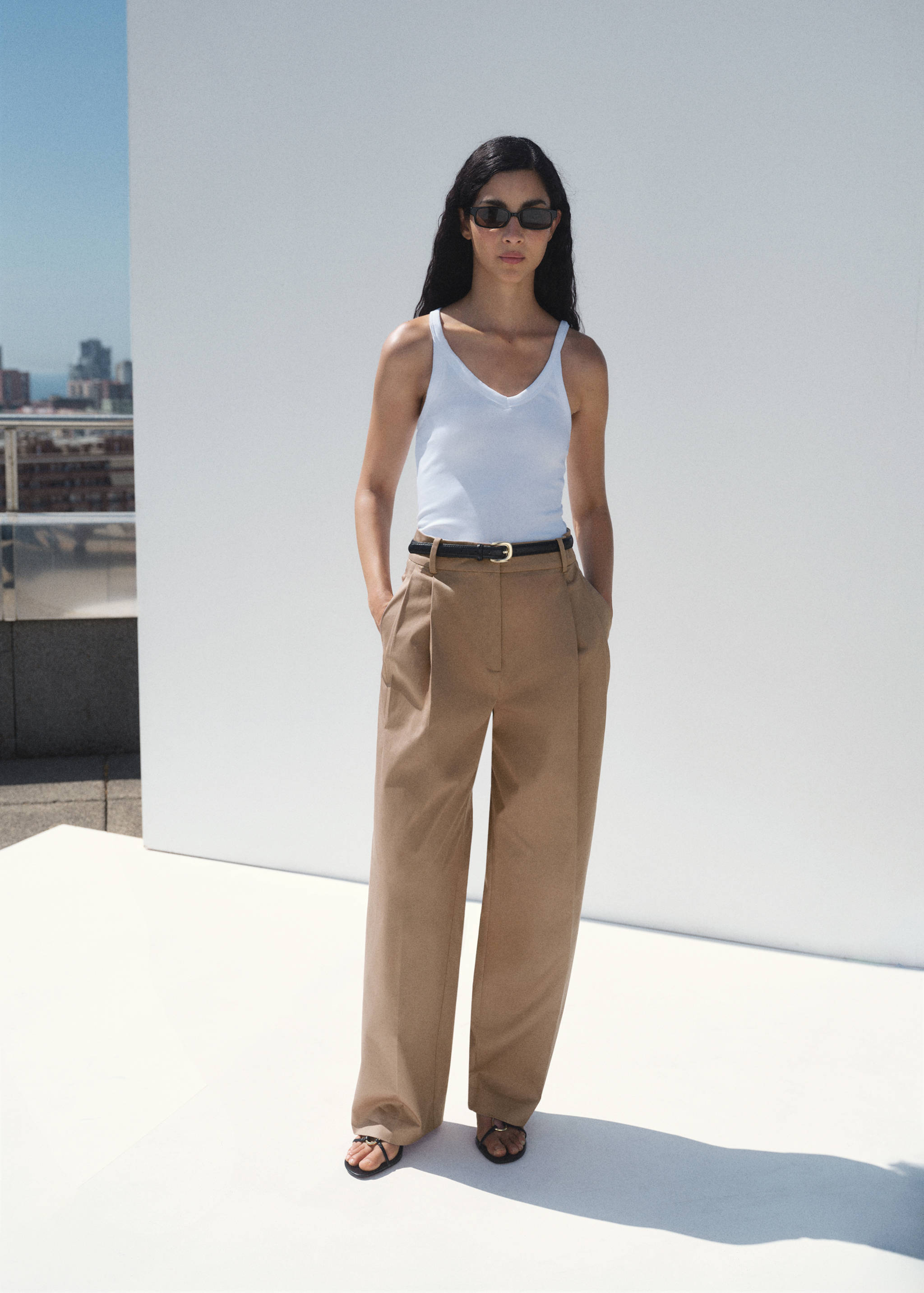 Pantalón algodón recto pinzas - Mujer | MANGO OUTLET España (Península ...