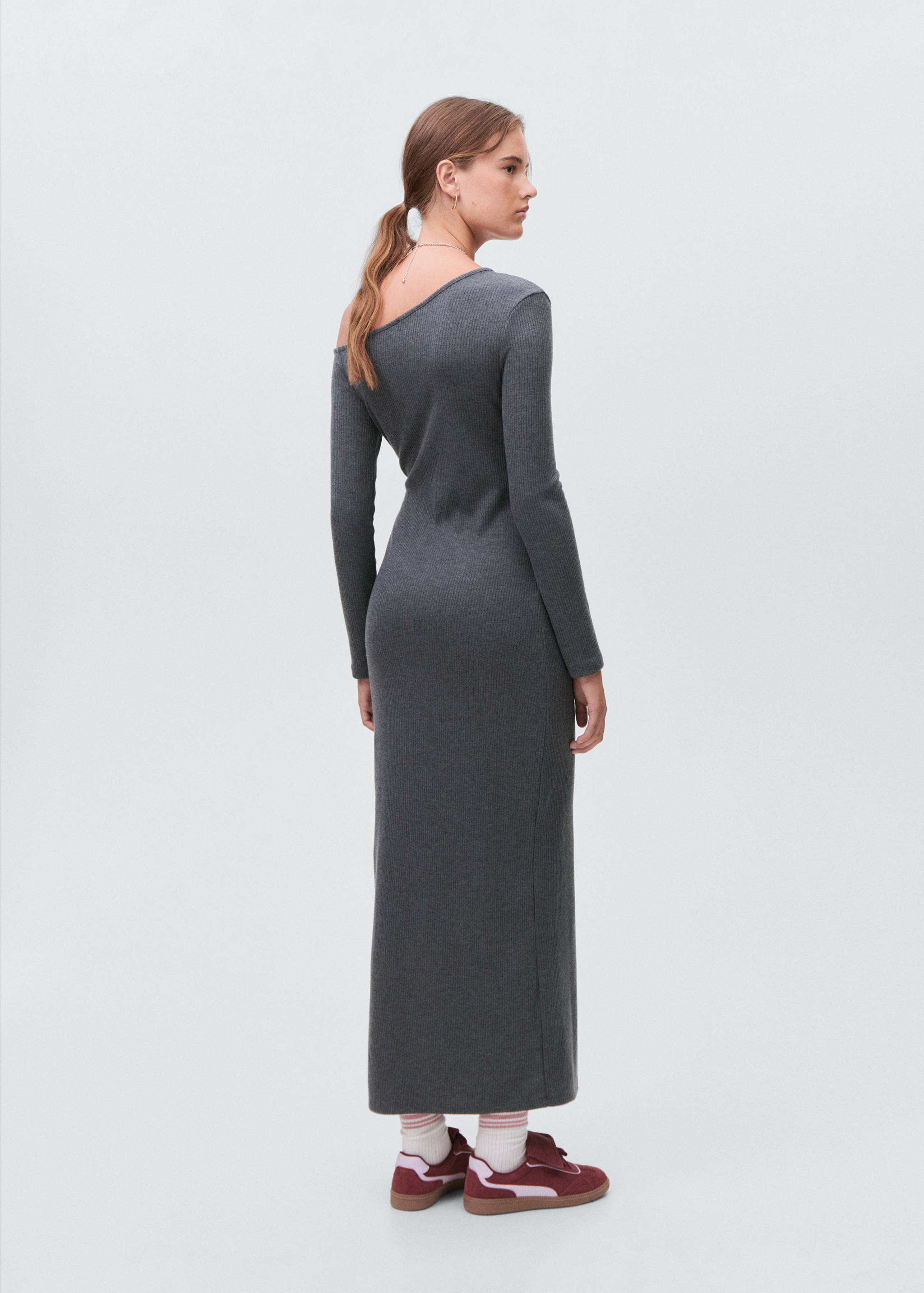 Vestido largo cut out - Chica | MANGO OUTLET España (Península y Baleares)