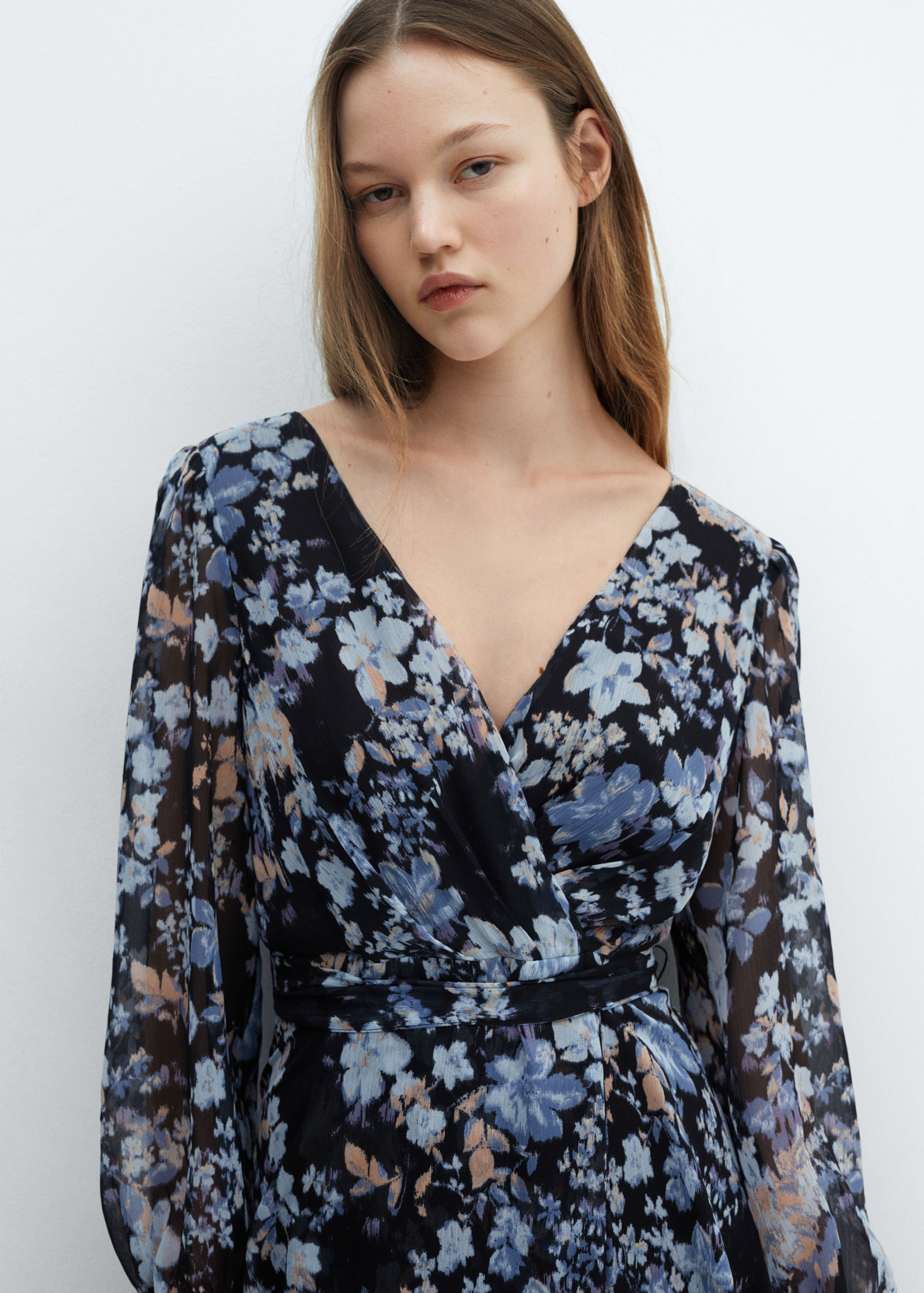 Rochie fluidă cu imprimeu floral - Femei | MANGO OUTLET Romania