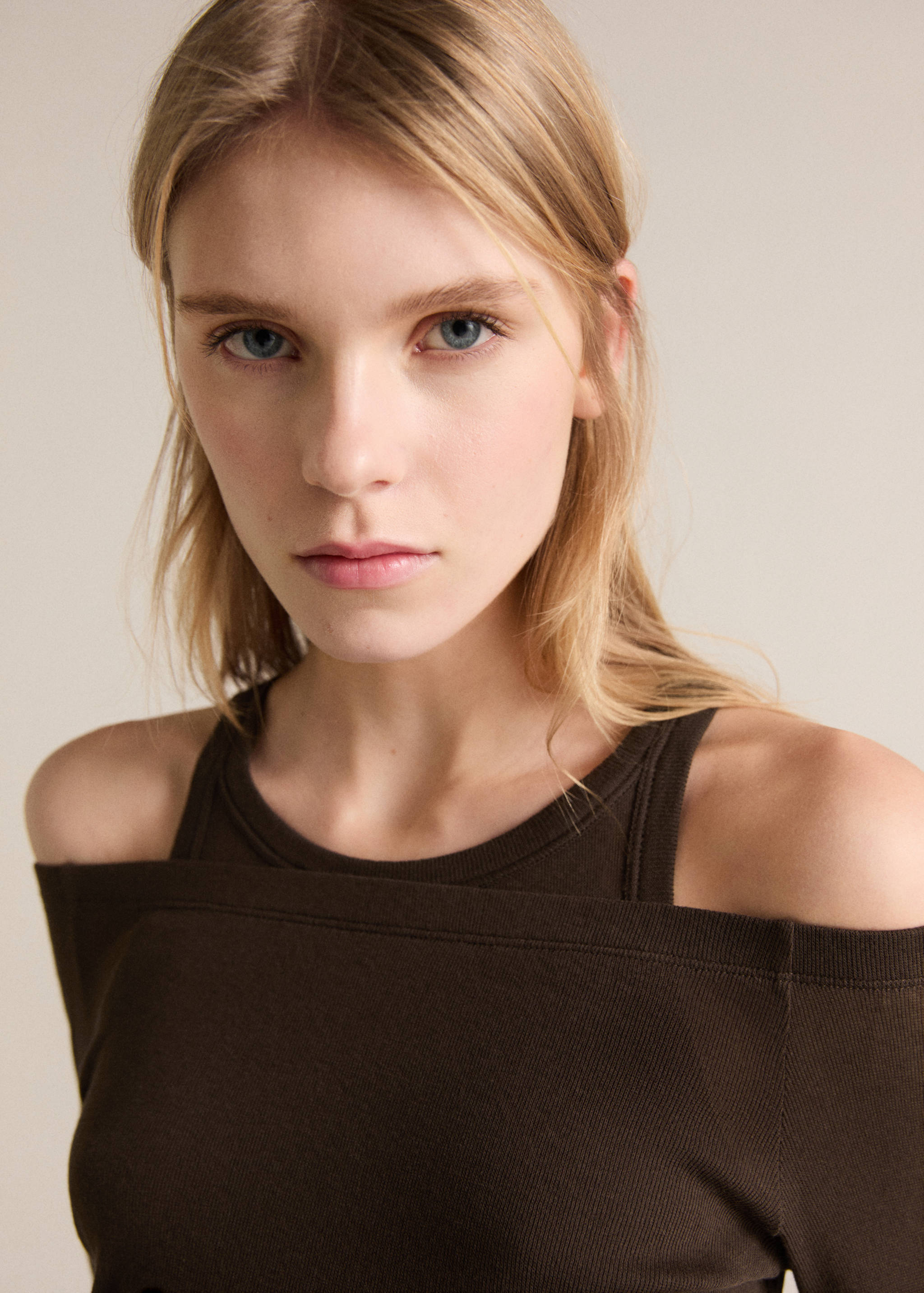 Contrasting cotton-blend T-shirt - Women | MANGO OUTLET USA