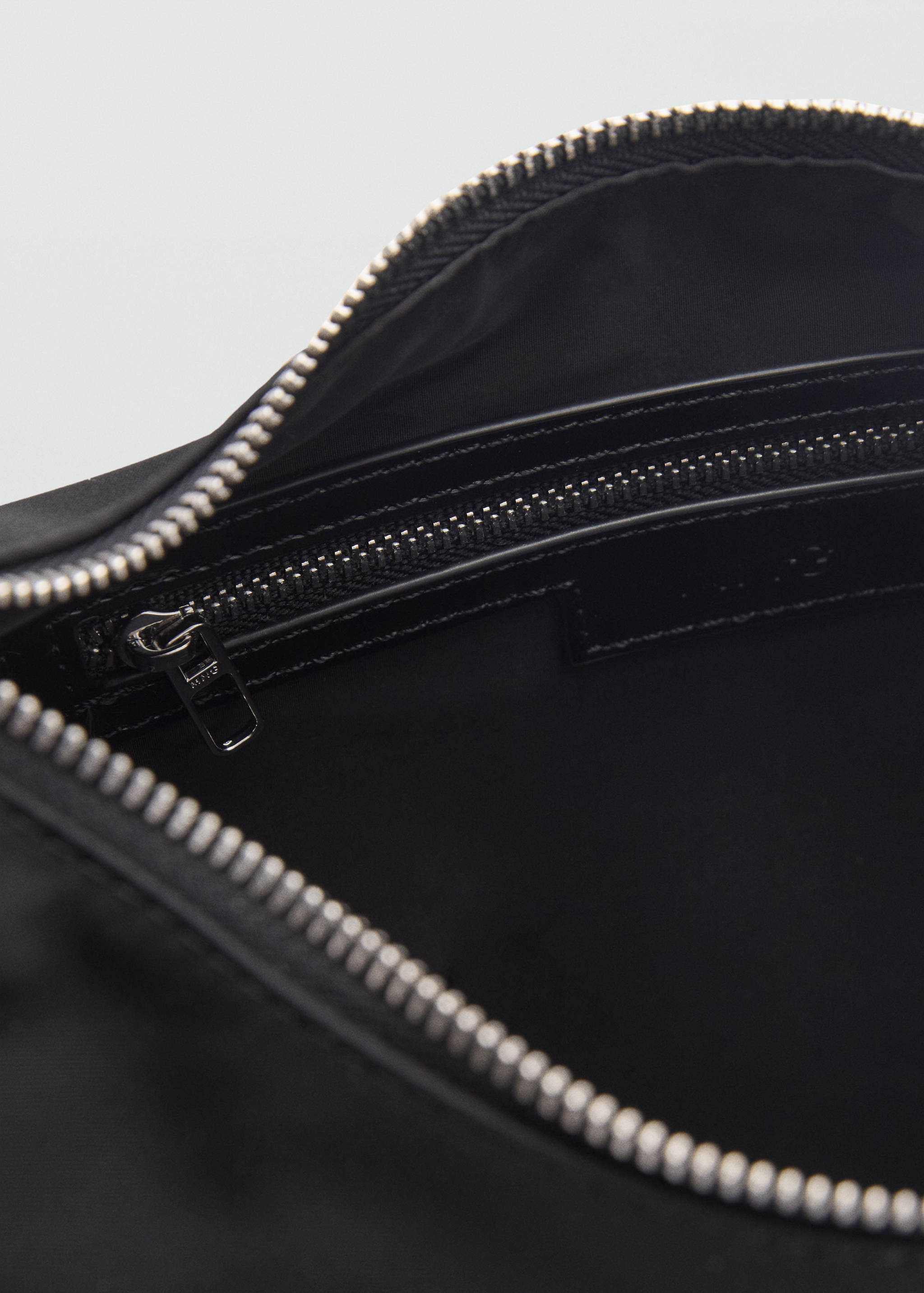 Medium nylon shoulder bag - Women | MANGO OUTLET USA